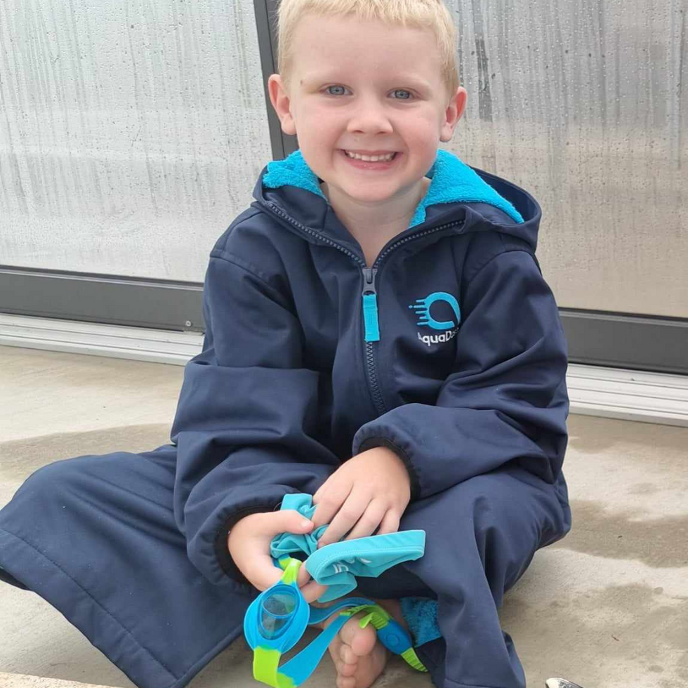 Aquadash: Sustainable Swim Parkas making your trip to the pool easier